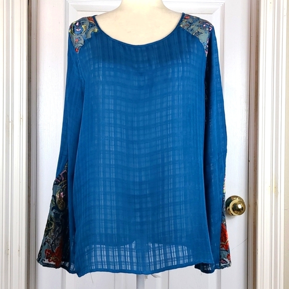 La Threads | Tops | La Threads Velvet And Nylon Flocked Blouse | Poshmark